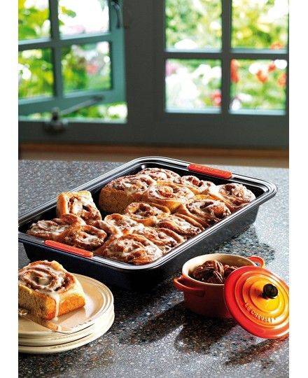Rectangle cake tin store